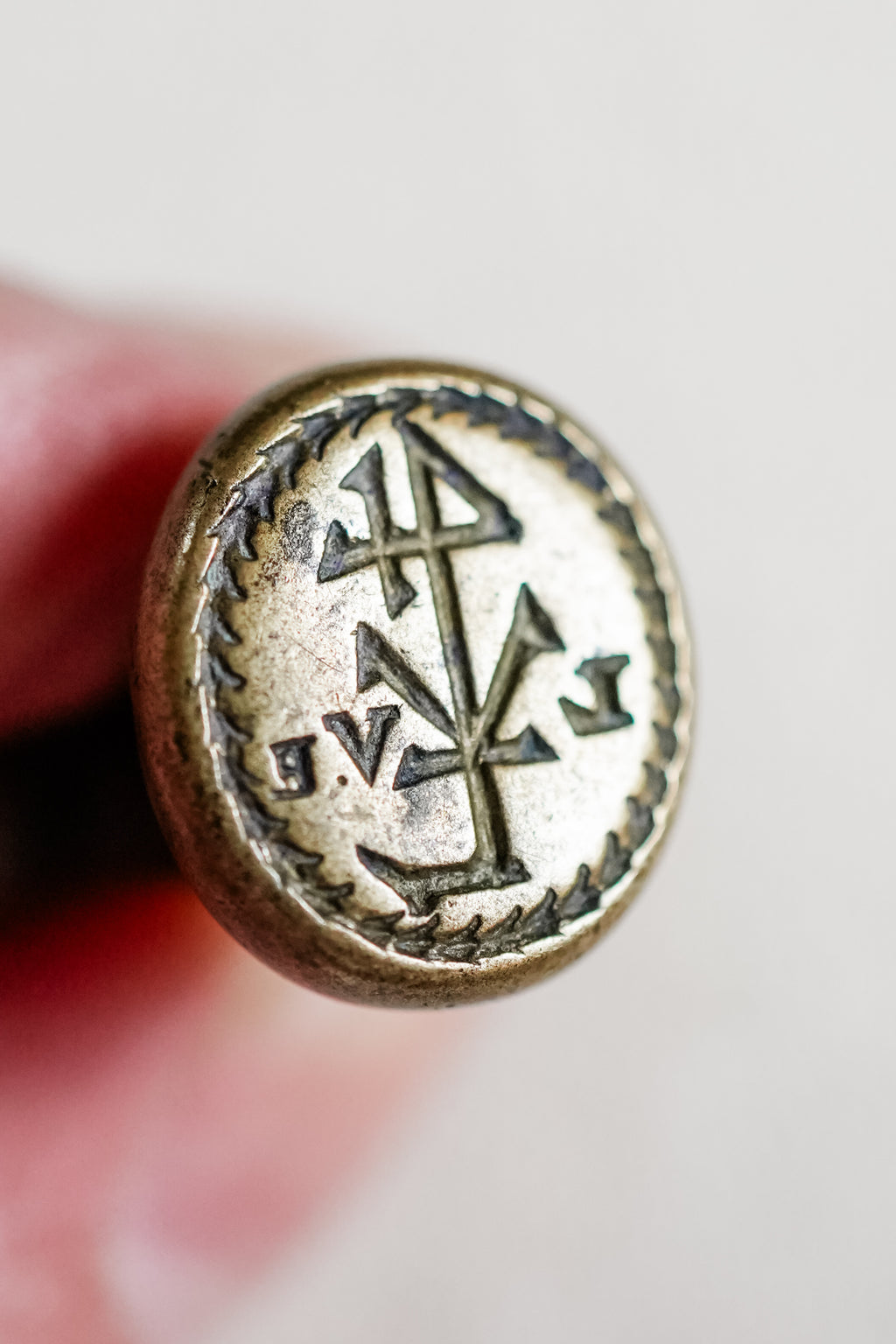 German Antique Heraldic Seal with L, V and E – KATHRYN HASTINGS & CO.